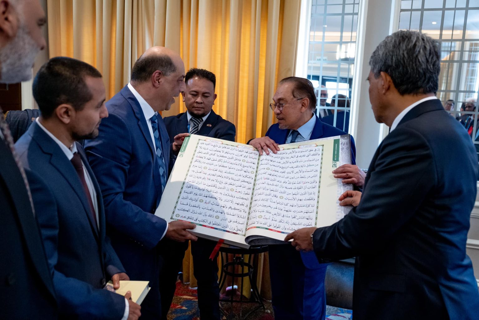 Anwar zahir komitmen bantu sijil halal dan pembangunan umat Islam Peru ...