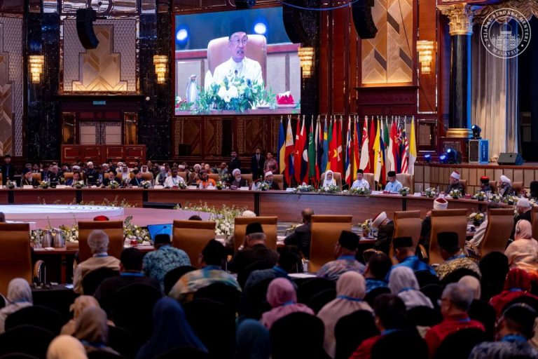 Perhimpunan pelbagai agama platform penyatuan, penyelesaian sejagat -PM ...