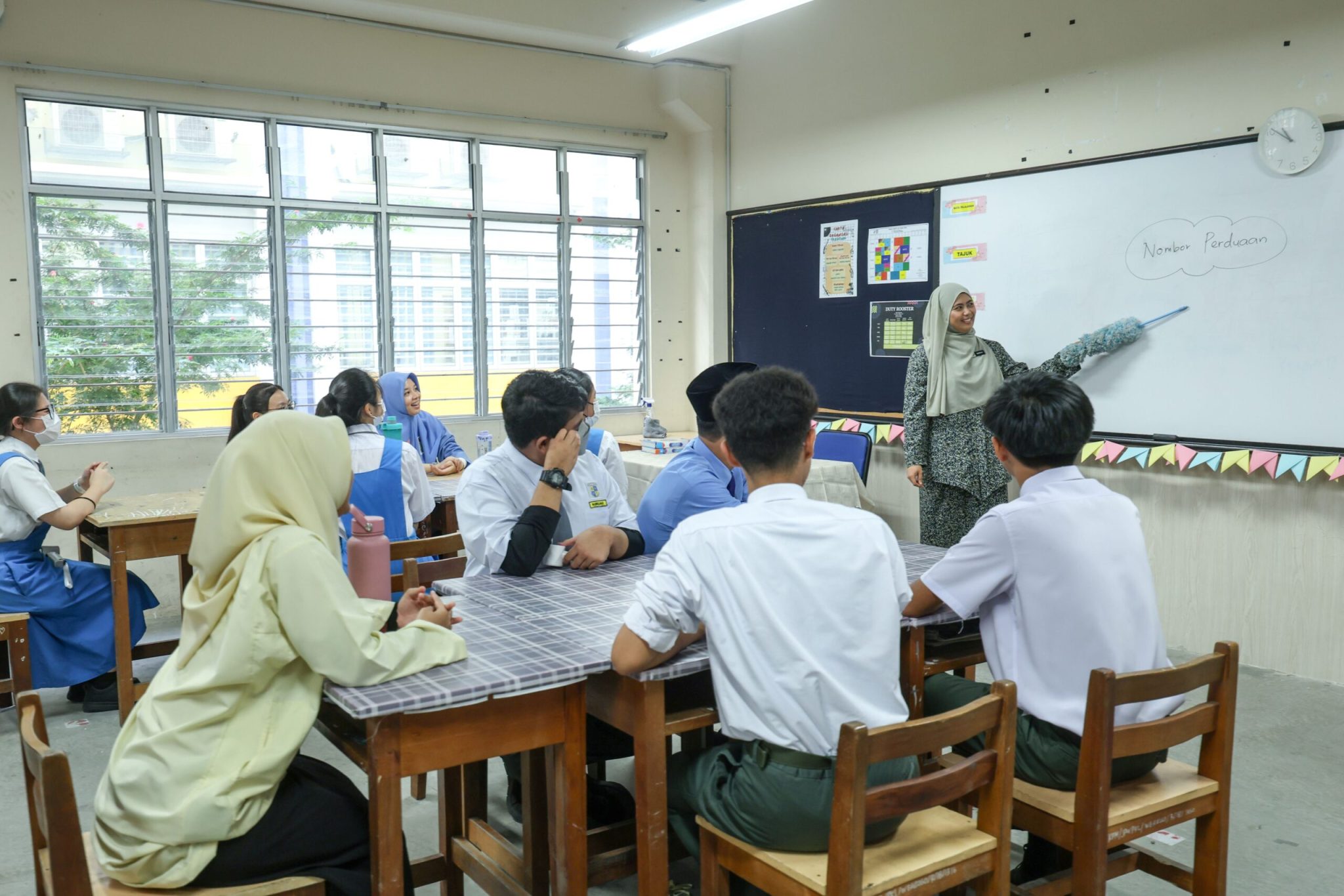 KPM umum pengambilan 20,000 guru baharu bagi persediaan RPM - Malaysia ...